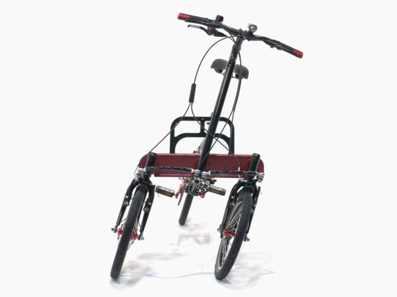 Tilting three wheeled bike: TRIS LIGHT, the tilting tricycle for adults